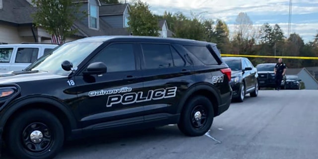 Georgia neighbor shoots violent, knife-wielding man threatening ...