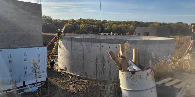 Iowa crane operator praised for ‘steady hands’ after rescuing injured ...