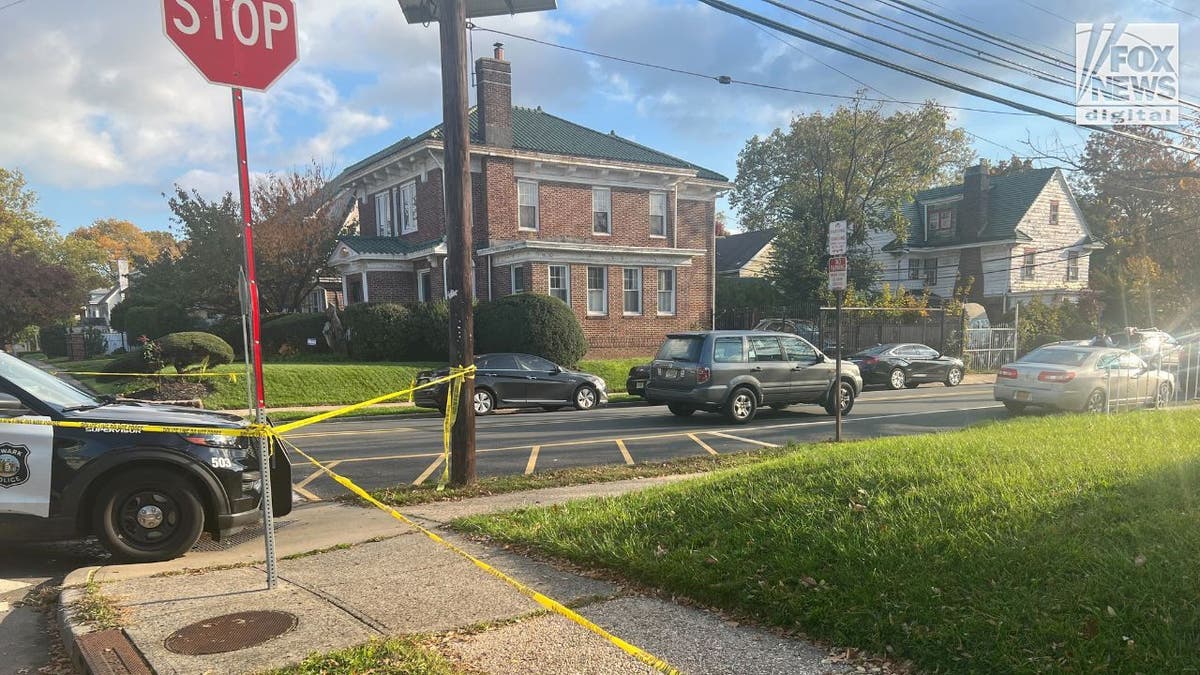 NJ suspected gunman at-large in Newark police officer shooting ... NJ suspected gunman at-large in Newark police officer shooting ...