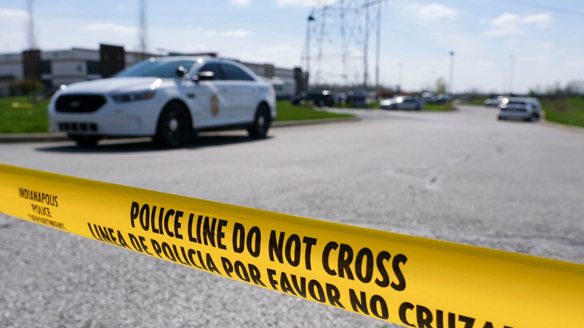 Indiana homeowner killed after exchanging gunfire with home invaders ... Indiana homeowner killed after exchanging gunfire with home invaders ...