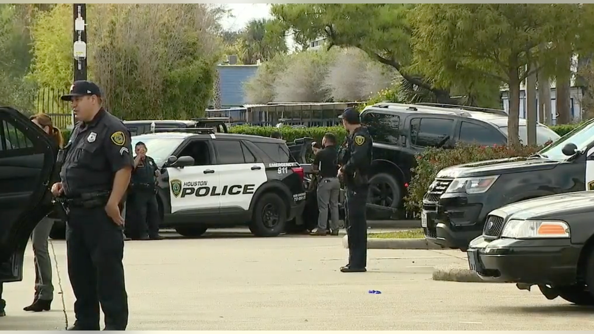 Texas Human Smuggling Incident Leaves At Least Three Men Shot Nine