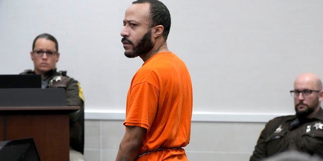 Waukesha Christmas parade killer Darrell Brooks files notice to appeal ... Waukesha Christmas parade killer Darrell Brooks files notice to appeal ...