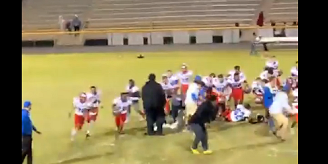 North Carolina football team flees field after gunshots reported, video shows | Fox News