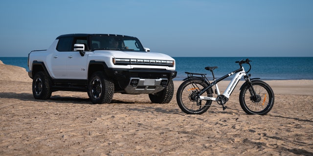 All-wheel-drive Hummer electric bike ready to roll | Fox News