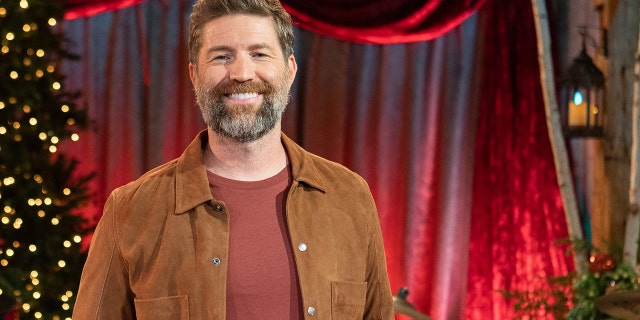 Josh Turner on faith, holiday traditions and his Christmas special ...