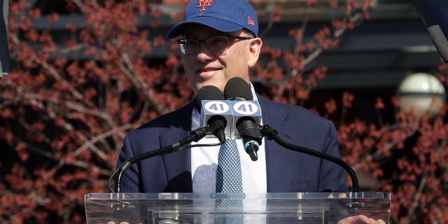 Justin Verlander introduced in New York, credits owner with decision to join Mets | Fox News