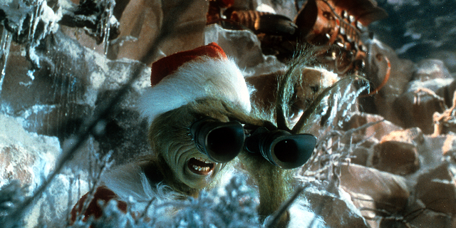 TikTokker points out glaring mistake in 'How the Grinch Stole Christmas ...