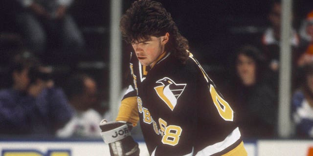 Nhl Legend 50 Suits Up For Czech Team After Illness Knocks Out Huge