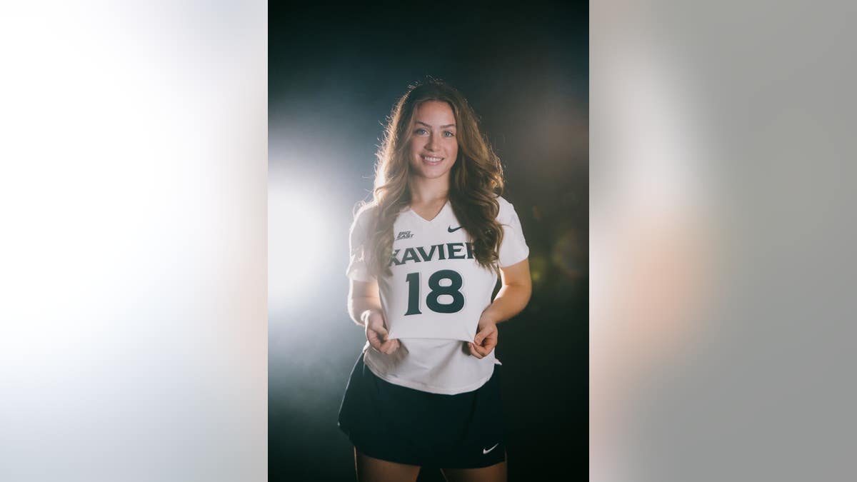 Peach Bowl Girl Catherine Gurd Says Her Viral Fame Is A Complete