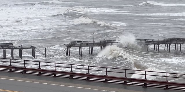 California storm knocks out power for 560,000 as NWS warns of impending ...