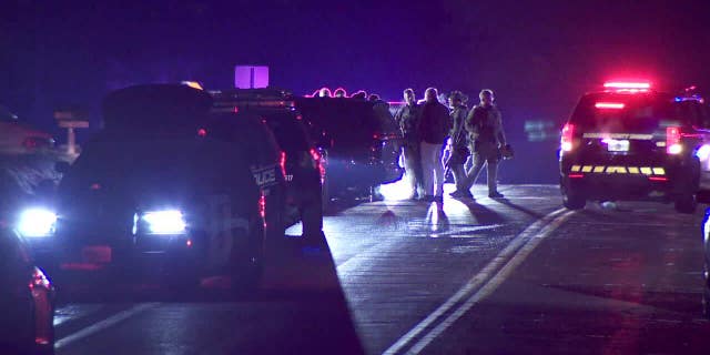 Minnesota police officer shot by suspect involved in hours-long ... Minnesota police officer shot by suspect involved in hours-long ...