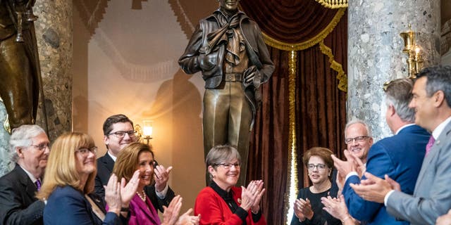 On this day in history, Jan. 11, 1935, Amelia Earhart is first aviator ...