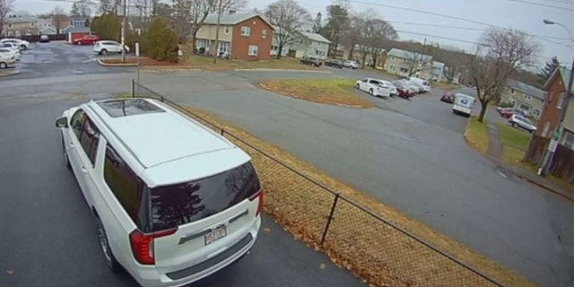 Massachusetts Mail Carrier Robbed At Gunpoint Says Suspect Threatened