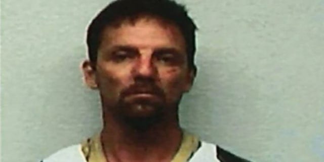Texas homeowner shoots suspected intruder, holds him at gunpoint until ... Texas homeowner shoots suspected intruder, holds him at gunpoint until ...