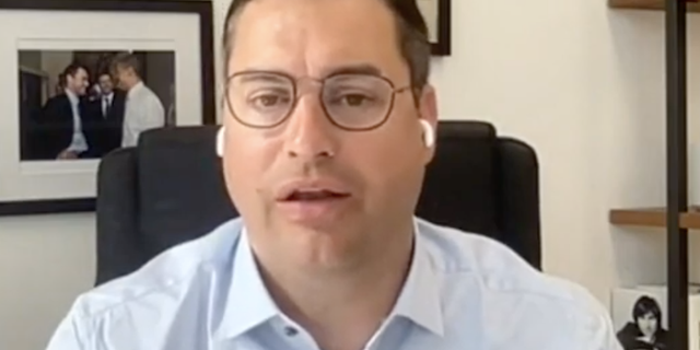 Incoming White House comms director deleted dozens of tweets days ...