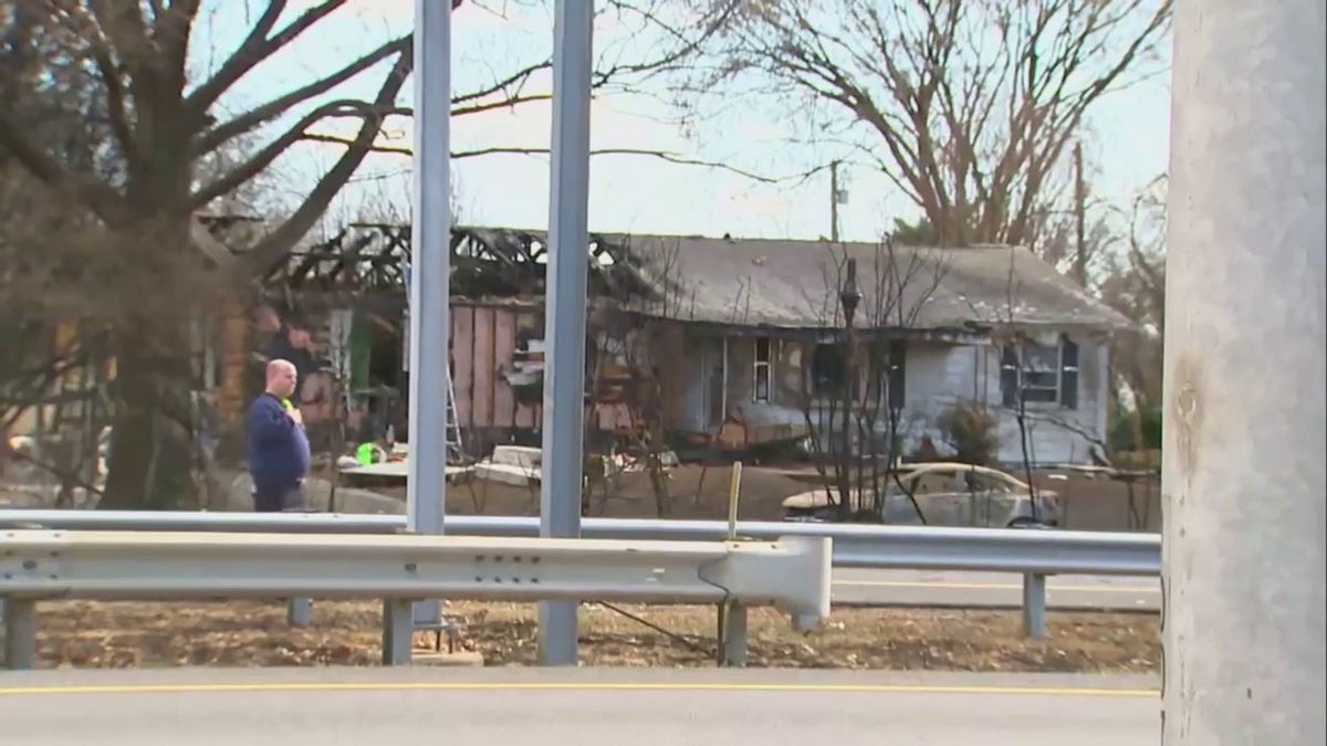 Fiery Maryland tanker truck crash kills driver, damages three nearby ... Fiery Maryland tanker truck crash kills driver, damages three nearby ...