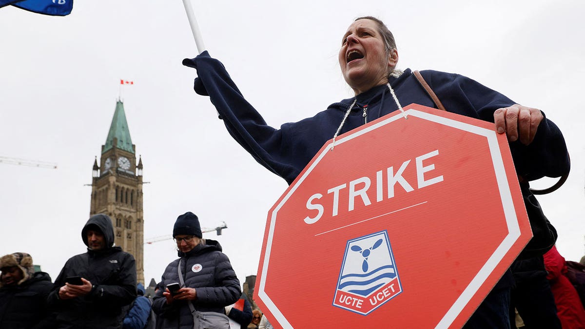 Canada Strike 2025 Ilyssa Delcina Canada Strike 2025 Ilyssa Delcina
