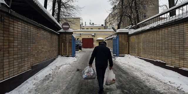Infamous Moscow prison holding Evan Gershkovich 'psychologically ...