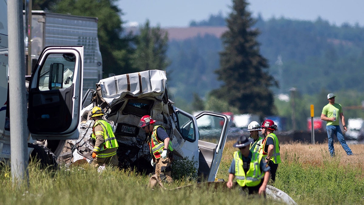 Albany, Oregon multi-vehicle crash on Interstate 5 leaves 7 dead ... Albany, Oregon multi-vehicle crash on Interstate 5 leaves 7 dead ...