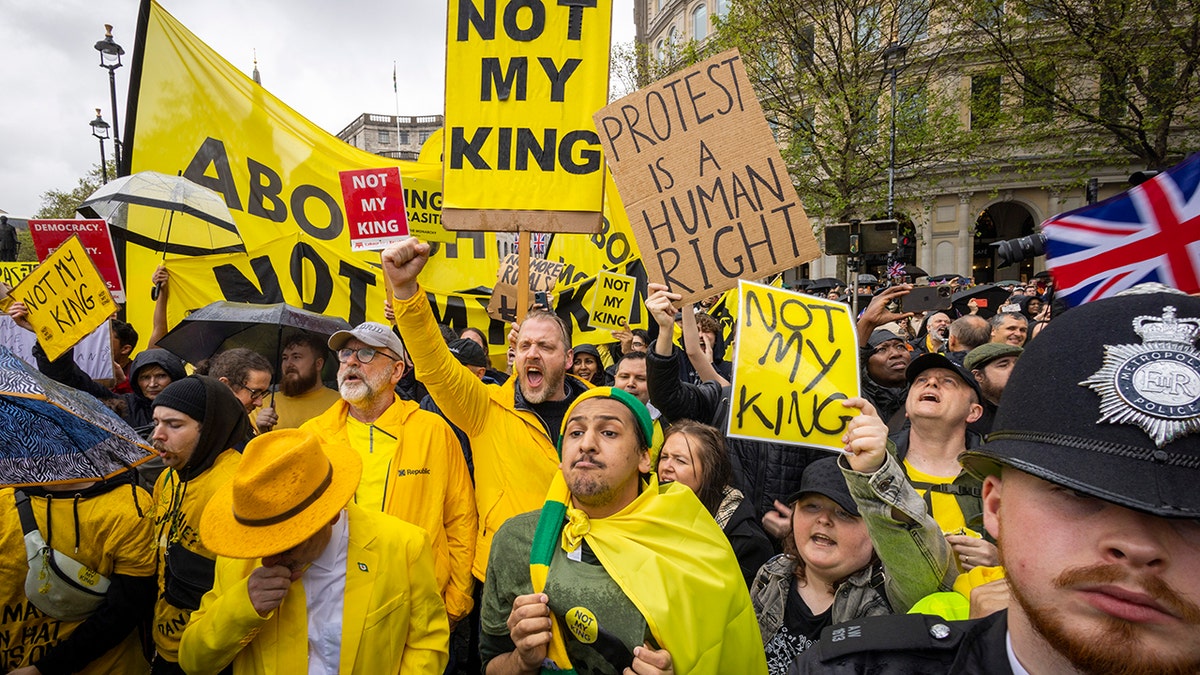 Dozens arrested in anti-monarchy protests during Charles III coronation ... Dozens arrested in anti-monarchy protests during Charles III coronation ...