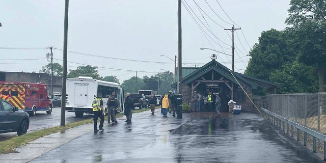 Lockport, New York cave tour boat capsizes, killing 1, injuring 11 ...