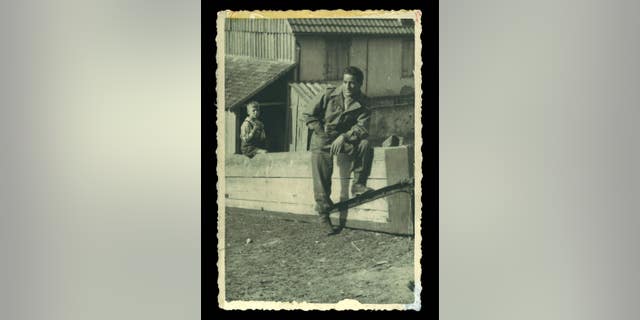 Tony Bennett liberated concentration camp while serving in WWII ...