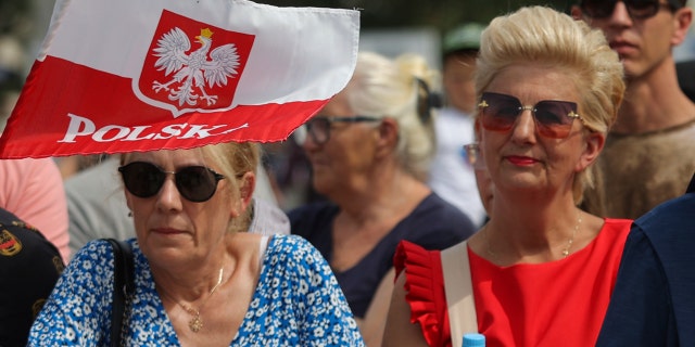 Poland S Population Shrinks Despite Returning Emigrants Reaches 37 7