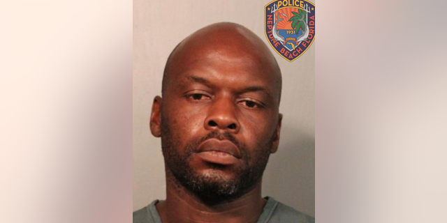 Florida Burglar Thwarted By Elderly Homeowner Who Held Him At Gunpoint