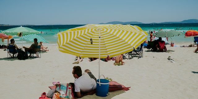 How to wear sunscreen the right way: Your guide to SPF | Fox News