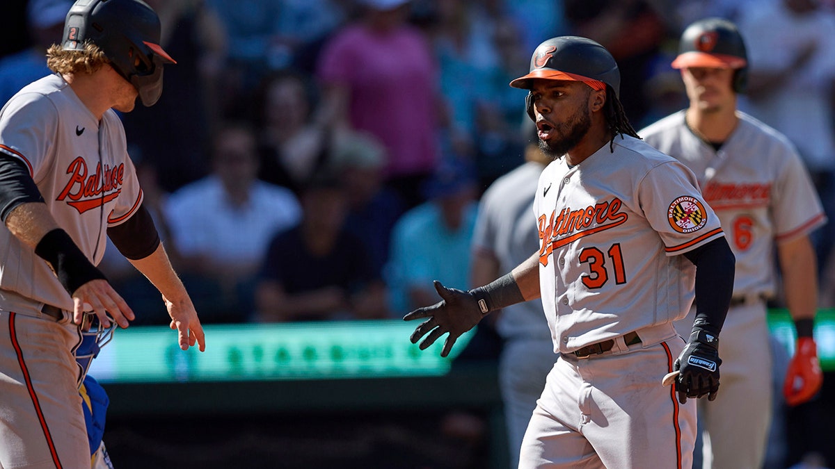 Orioles' Cedric Mullins makes leaping catch, hits go-ahead home run vs ... Orioles' Cedric Mullins makes leaping catch, hits go-ahead home run vs ...