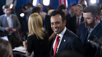 Ted Cruz gets haircut at Dallas salon where owner was jailed | Fox News