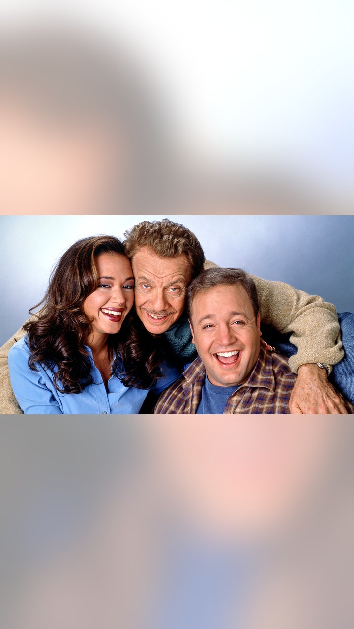 Actress From King Of Queens 60 Photos - Moonagedaydream.film