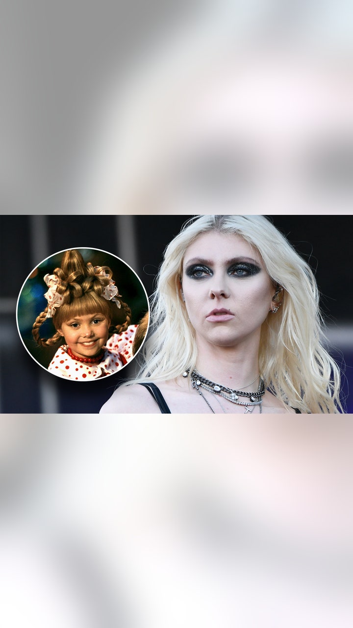 Cindy Lou Who Actress Now 60 Photos - Moonagedaydream.film