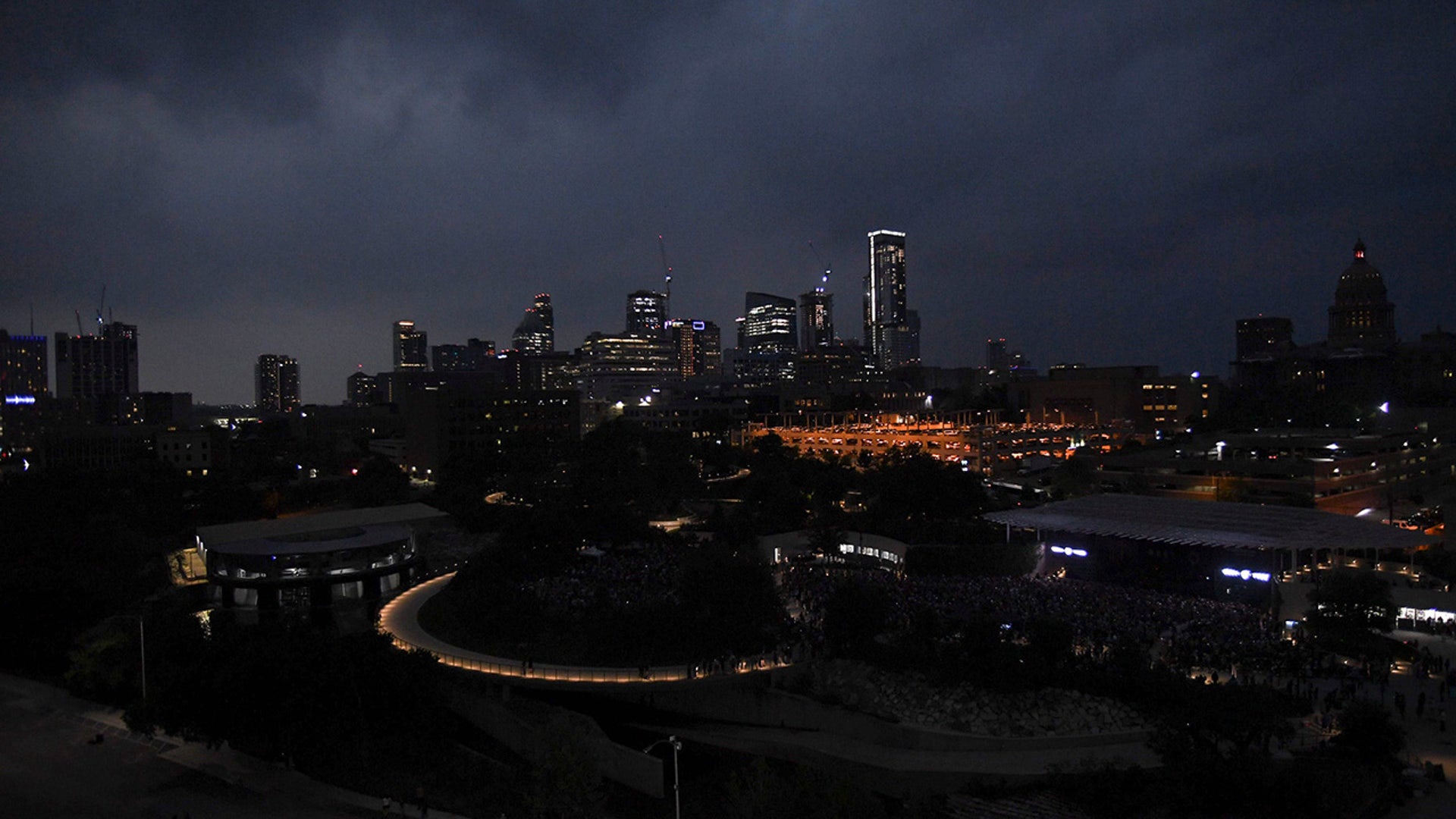 PHOTOS: Solar eclipse draws massive crowds throughout US | Fox News