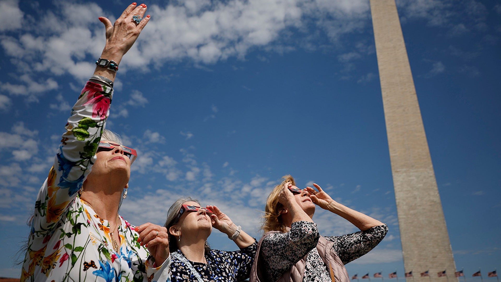 PHOTOS: Solar eclipse draws massive crowds throughout US | Fox News