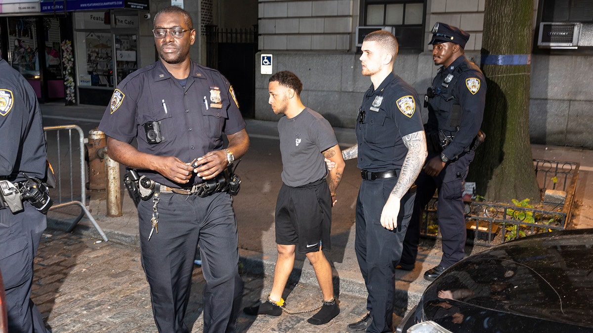 Venezuelan Migrants Allegedly Carjack Off Duty Nypd Officers Personal