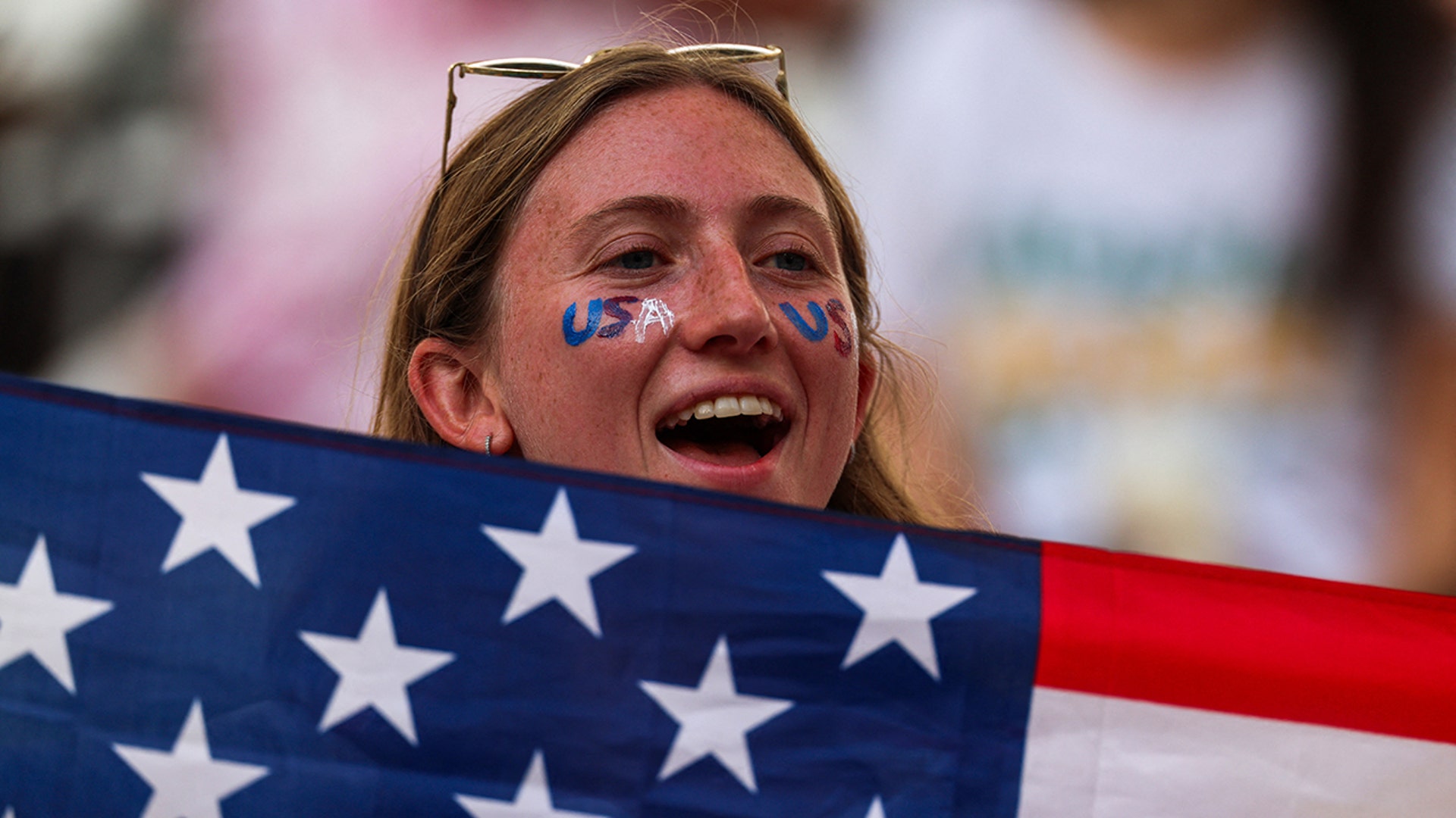 Americans show up in Paris as Team USA shows out: PHOTOS | Fox News