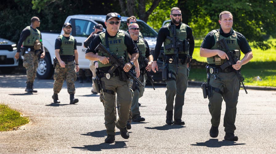 North Carolina manhunt for escaped murderer ends more than 100 miles ... North Carolina manhunt for escaped murderer ends more than 100 miles ...