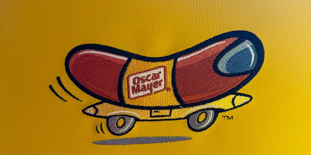 Oscar Mayer Quotes La Historia Del Oscar Mayer Wienermobile