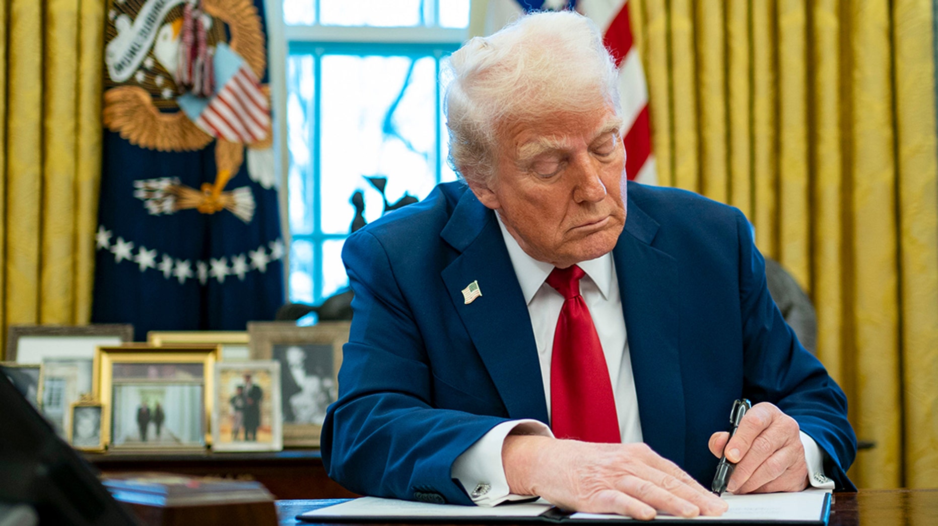 White House unveils letter President Donald Trump will send to new US ...