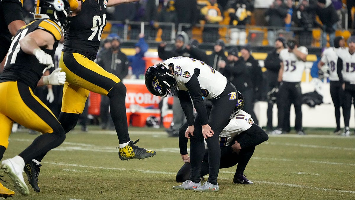 NFL news: Priest blesses end zone before Tyler Loop misses Ravens field ...
